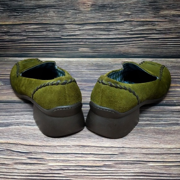 Clarks | Shoes | Indigo By Clarks Green Suede Leather Square Toe Lo ...